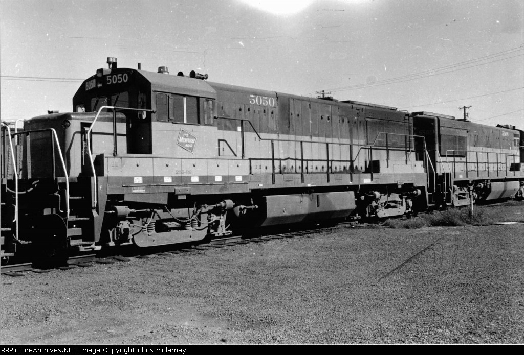 MILW 5050 at BN hoyt st.